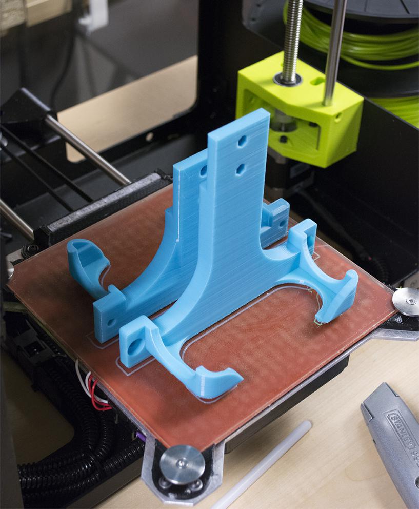 3D Printed Bracket for Desktop Powerstrip ~ Plugable Technologies